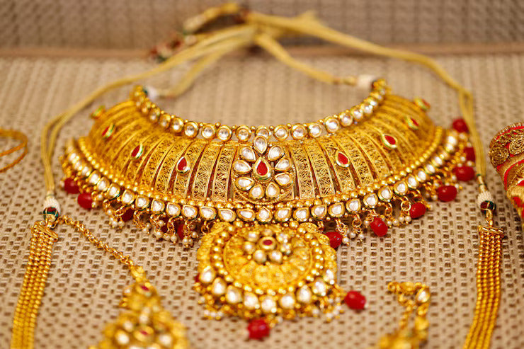Branded Jewellery: The Blend of Elegance, Craftsmanship, and Trust